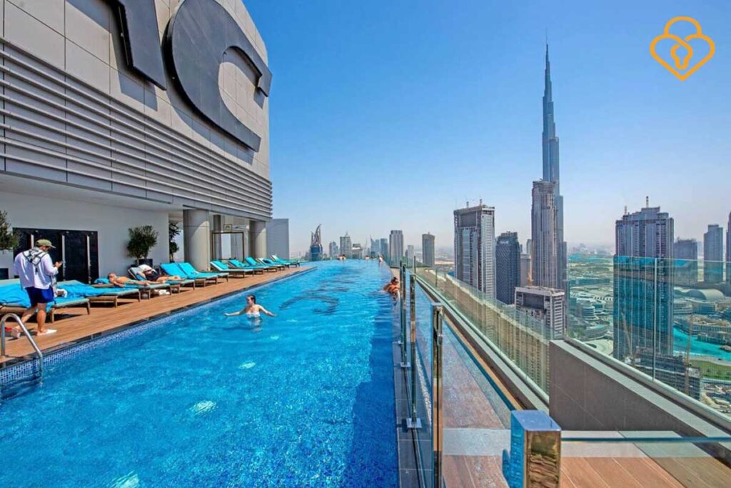 Paramount Tower - Pearl Blue Zone